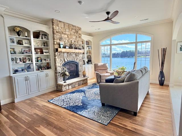 1018 Idlewild Drive