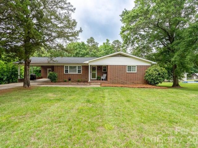 1018 Kentucky St, Kannapolis, NC 28083