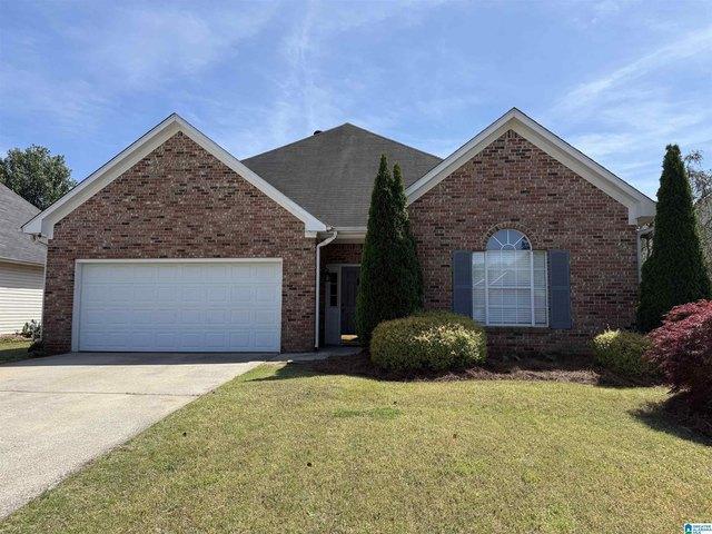 1018 Lexington Dr, Moody, AL 35004