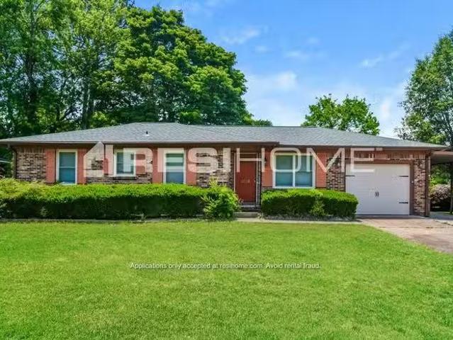 1018 Parcus Road 1018 Parcus Rd Se