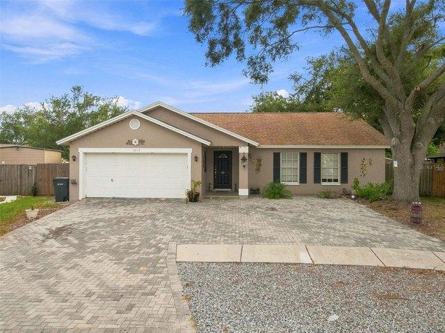 1018 Peachwood Dr, Brandon, FL 33510