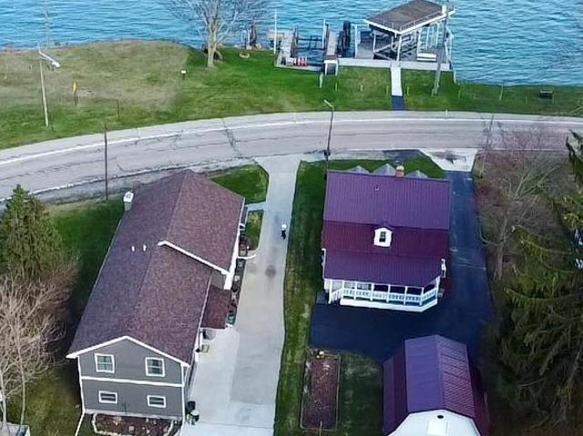 1018 River Road
