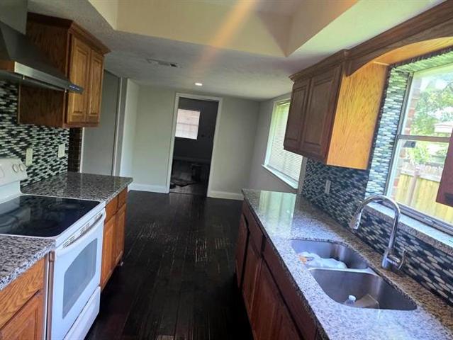 1018 Rockledge Drive