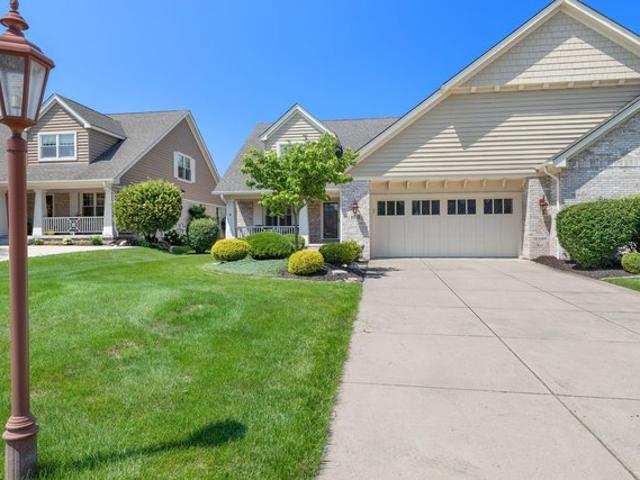1018 Sterling Ct, Crown Point, IN 46307