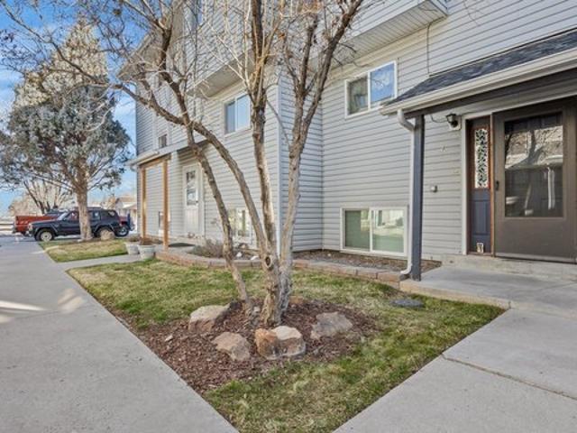 1018 S 5th St Apt 7, Montrose, CO 81401