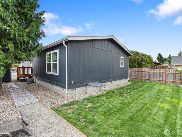 1018 SE Front Street