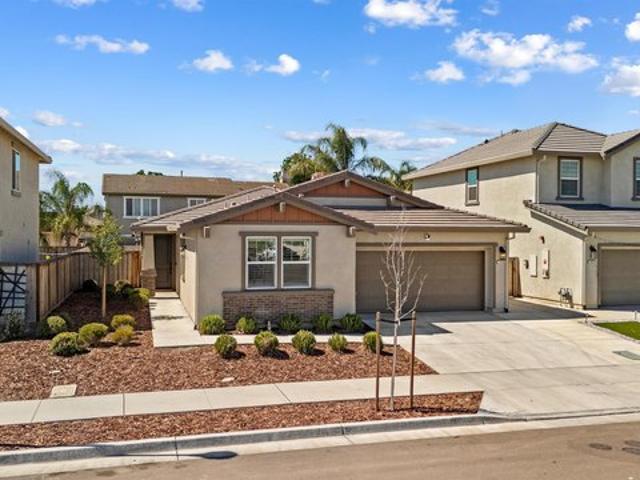 1018 Shearwater Rd, Lathrop, CA 95330