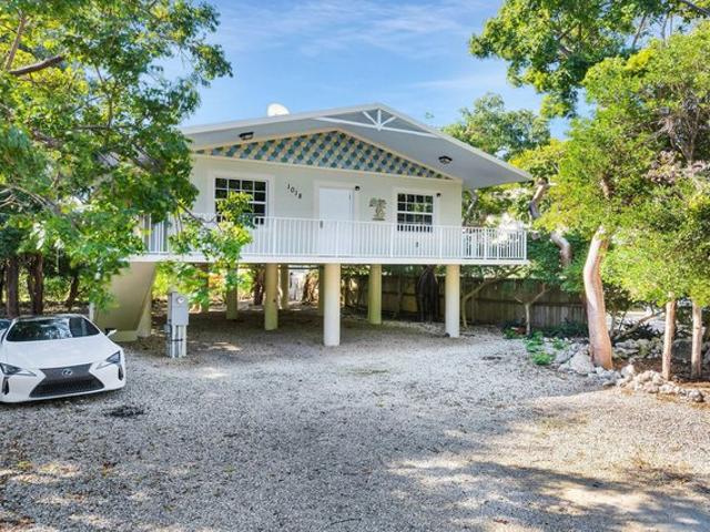 1018 Snapper Ln, Key Largo, FL 33037