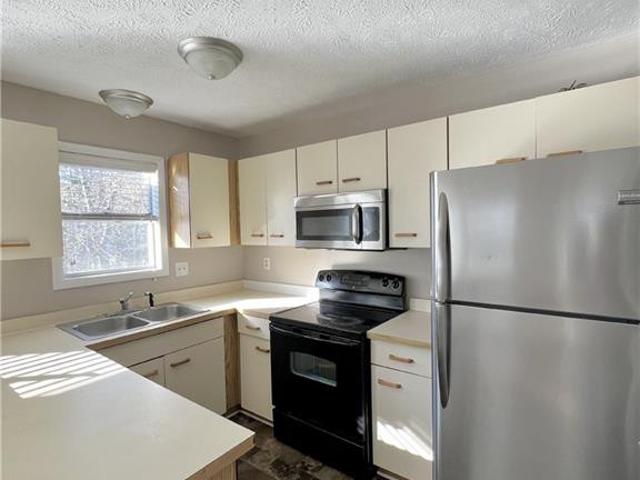 1018 Wood Creek Drive 9