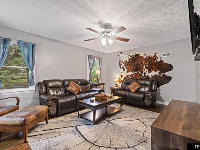 1018 3rd Ave, Plattsmouth, NE 68048