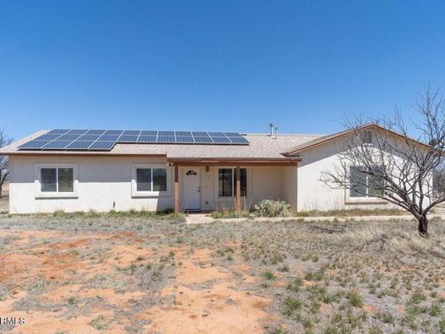 10193 E Windtalker Rd, Hereford, AZ 85615