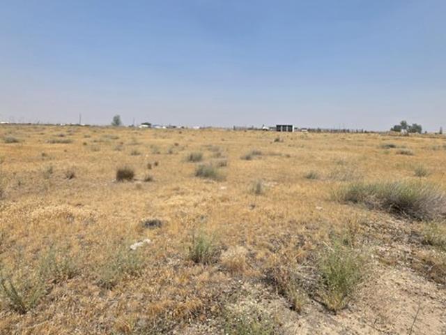 10190 W Seabreeze Ave, Mountain Home, ID 83647