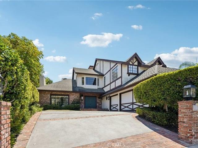 10190 Baywood Ct, Los Angeles, CA 90077
