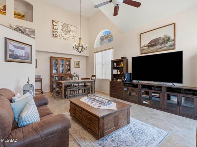 10197 E Sonoran Heights Pl, Tucson, AZ 85748