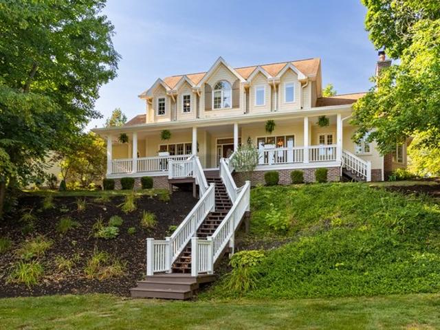 10195 Oak Ridge Dr, Zionsville, IN 46077