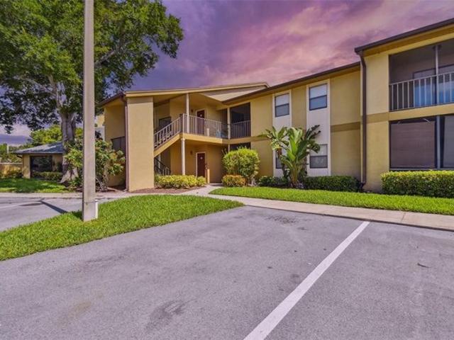 10195 Sailwinds Blvd N Apt 201, Largo, FL 33773