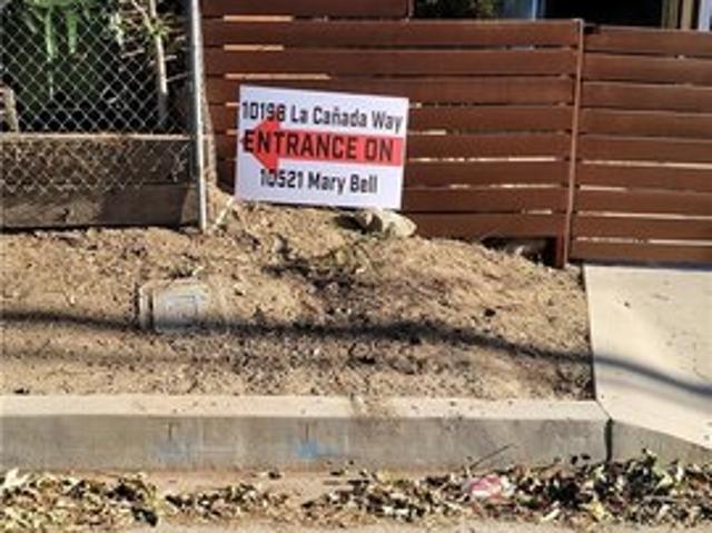10198 LA Canada Way, Sunland, CA 91040