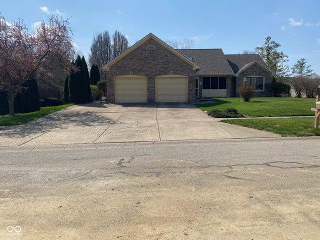 1019 MT Vernon Dr, Greenwood, IN 46142