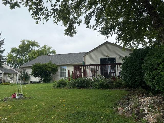 1019 Maple Drive W