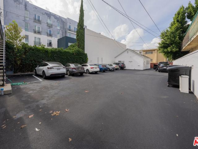 1019 N Fairfax Avenue