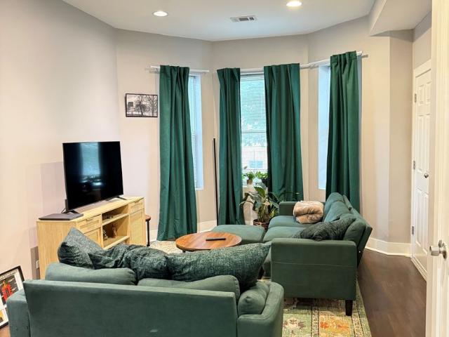 1019 N Ridgeway Avenue # 1