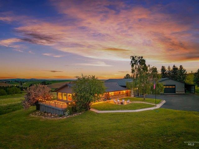1019 Nearing Rd, Moscow, ID 83843