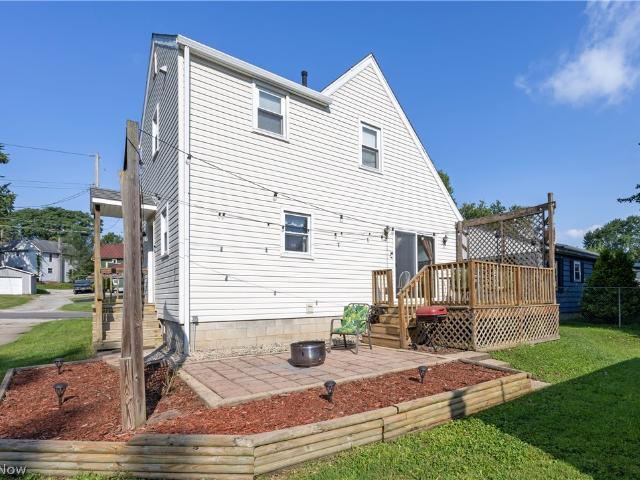 1019 Oak Street