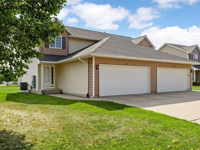 1019 Acacia Dr NE, Cedar Rapids, IA 52402