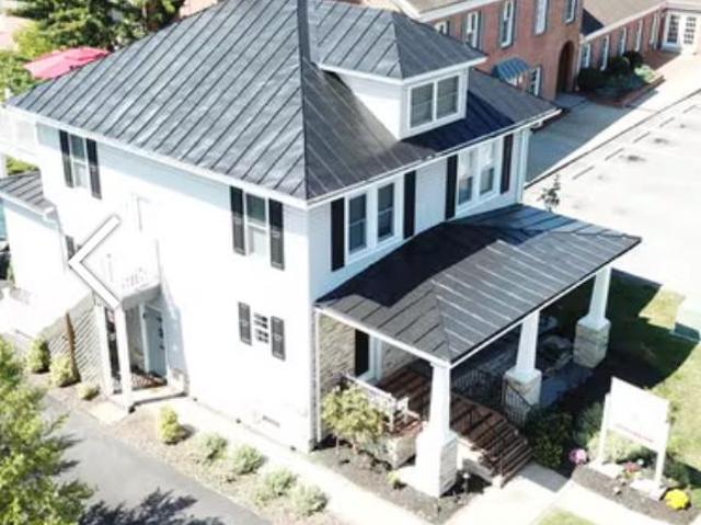 1019 Berryville Avenue