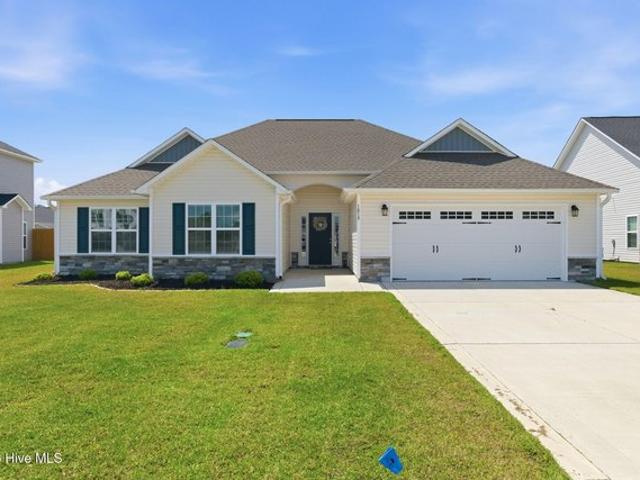 1019 Blue Water Blvd, New Bern, NC 28562