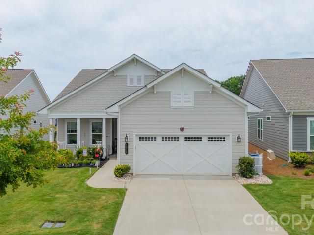 1019 Carlyle Lane