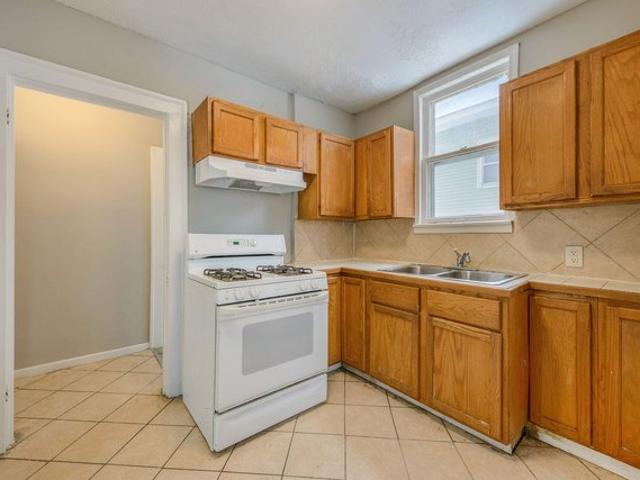 1019 Cooper Ave SE, Grand Rapids, MI 49507