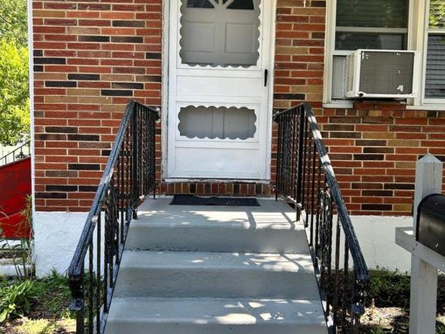 1019 Collings Avenue # B