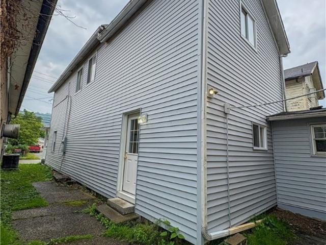 1019 Commerce Street