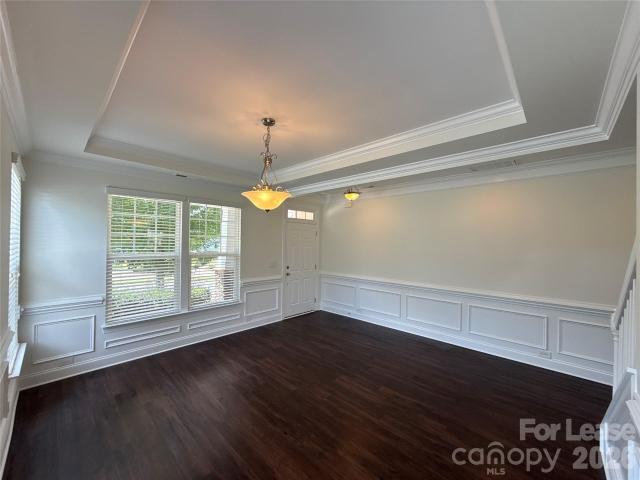 1019 Dunhill Lane