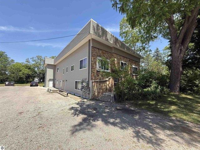 1019 E Broadway St, Mount Pleasant, MI 48858