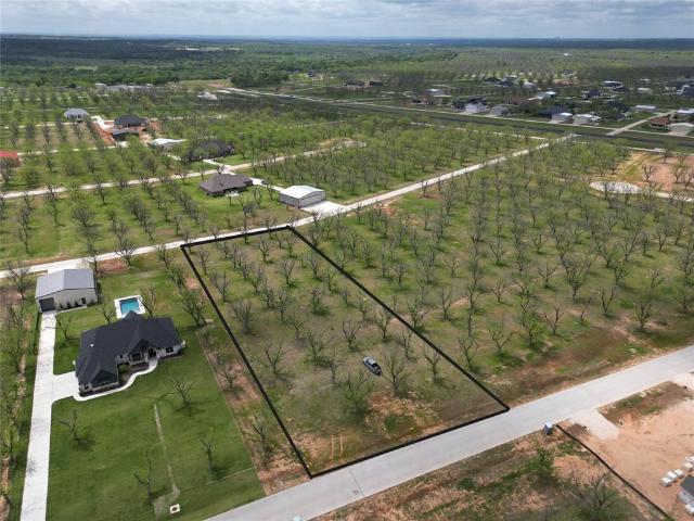 1019 E LANDINGS Dr, Granbury, TX 76049 | MLS #21218 | Compass