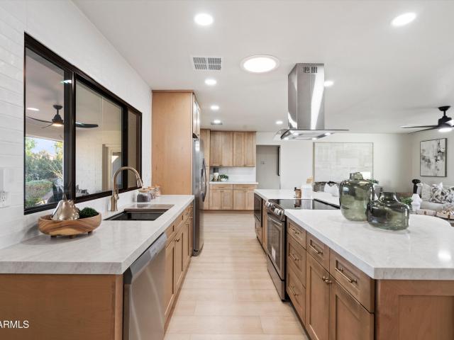 1019 e watson drive