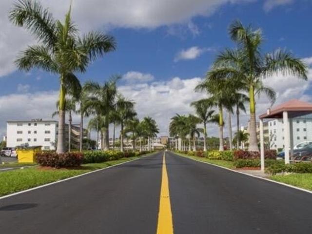 1019 Guildford B, Boca Raton, FL 33434