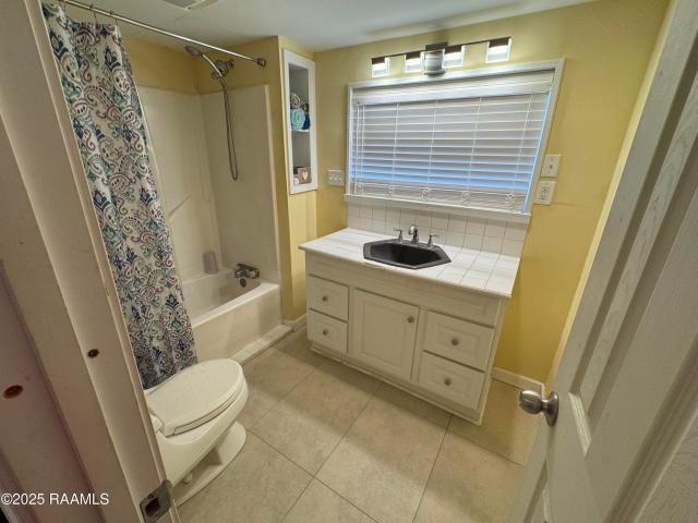 1019 Gabriel St, Breaux Bridge, LA 70517 | MLS #2500000