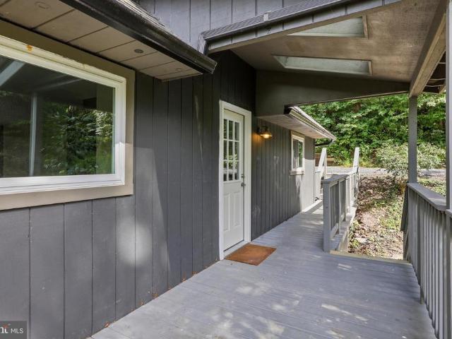 1019 Glenwood Lane