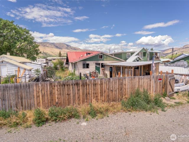 1019 Golden Street