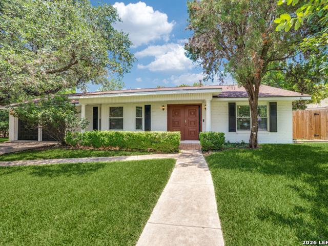 1019 Grey Oak Dr