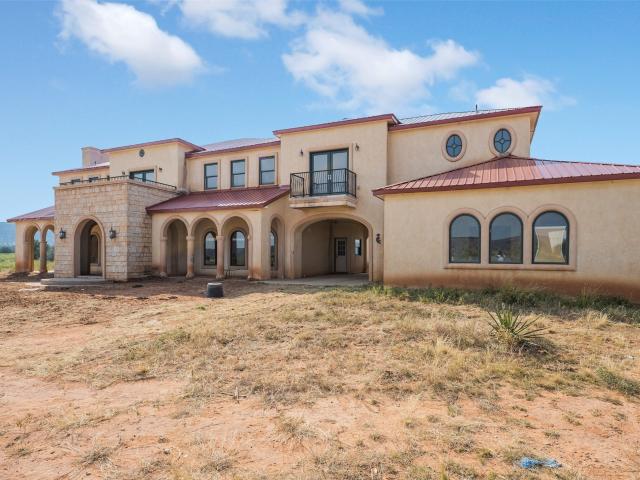 1019 paisano road