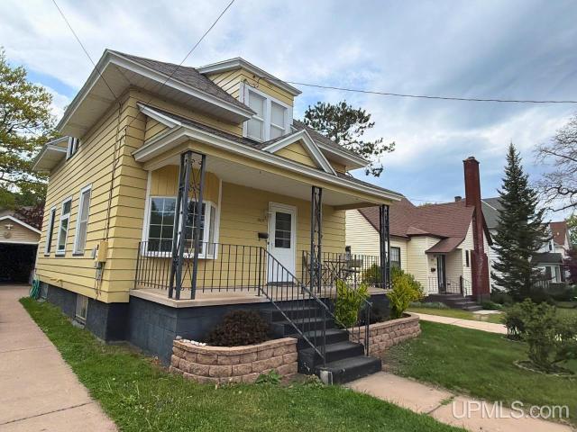 1019 Pine Street