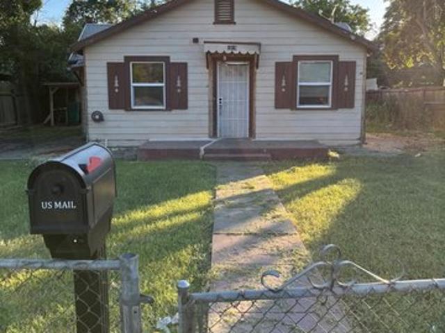 1019 Sullivan Ave, Stockton, CA 95205