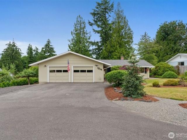 1019 Swanson Dr, Centralia, WA 98531