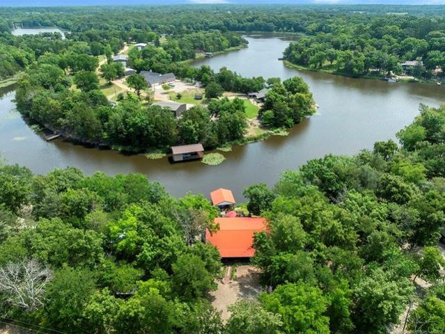 1019 S Main St, Fort Towson, OK 74735
