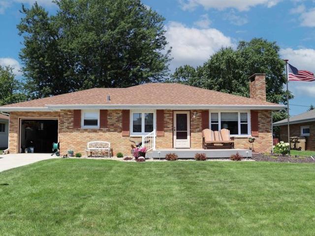 1019 S Mesa Dr, Peoria, IL 61607