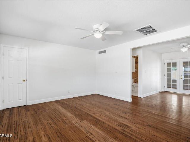 1019 W 10TH Street